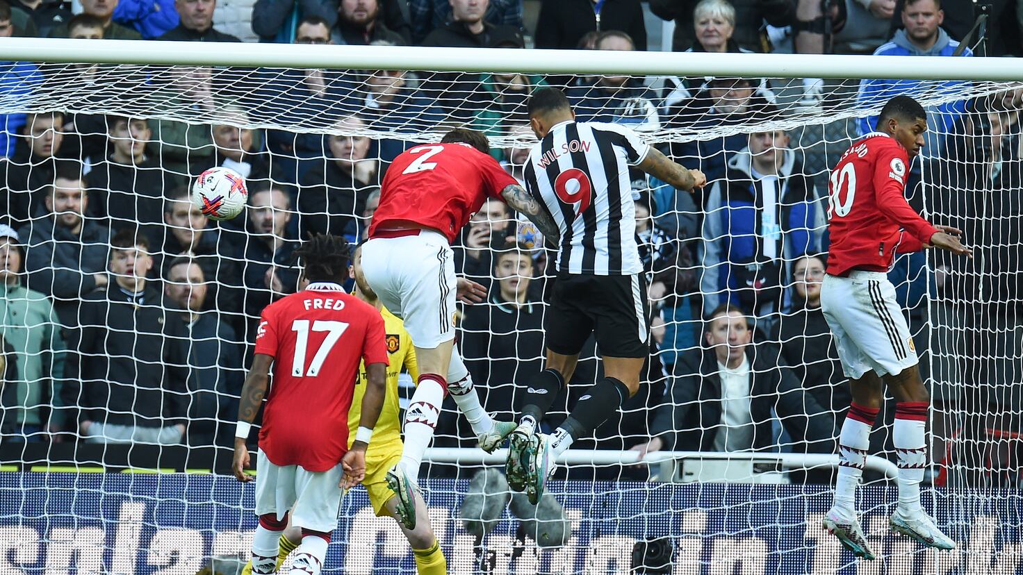 Newcastle United 2 0 Manchester United Summary And Match Report