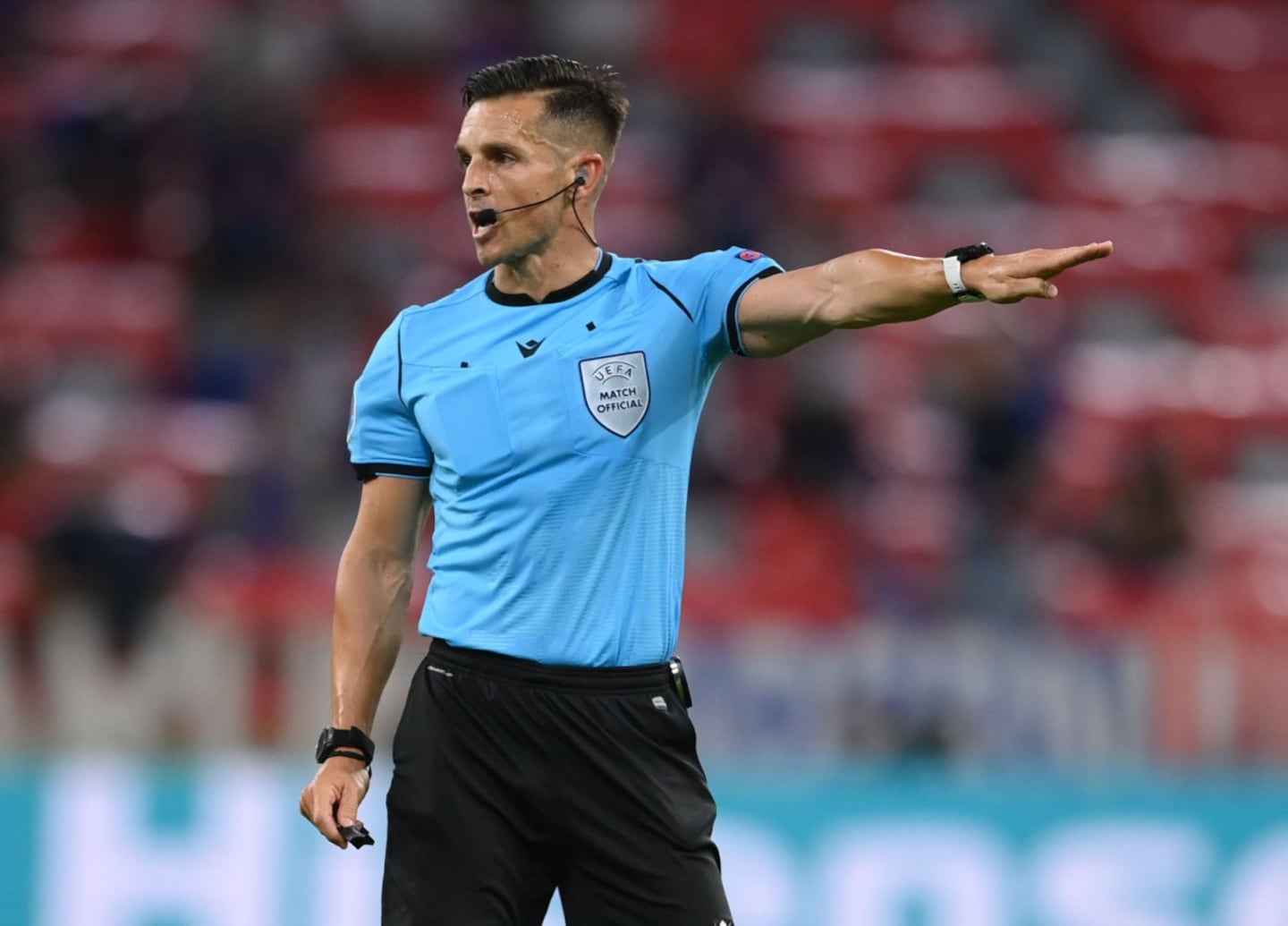 Histórico: VAR madrileño en el derbi... y pitará Alberola Rojas - AS.com