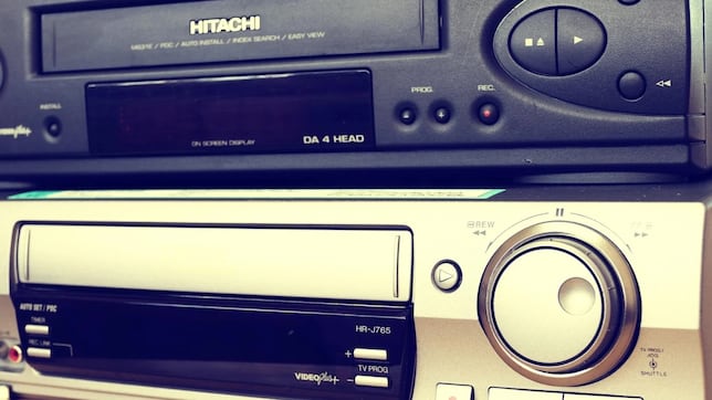 El truco barato para convertir tus viejas cintas VHS olvidadas en casa ...