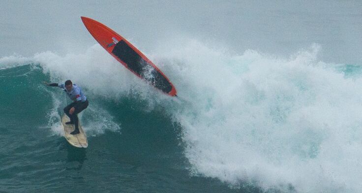 La Vaca Gigante: la espectacularidad del surf en Cantabria - AS.com