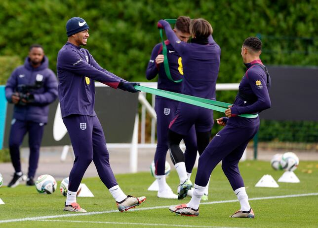 Real Madrid’s right-back transfer shortlist - AS USA