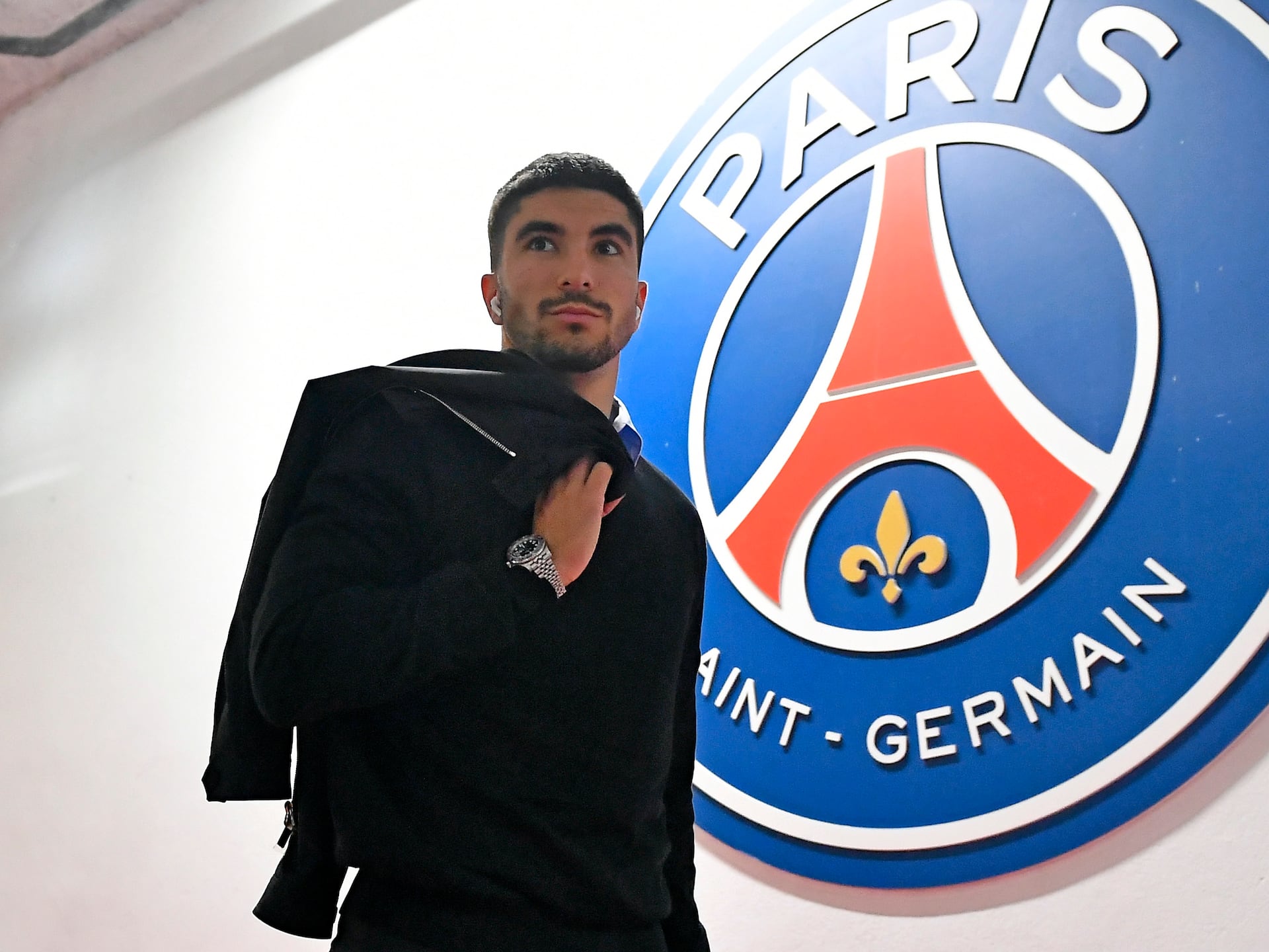 Bokep rctd-567 i left the gift on the kitchen counter.