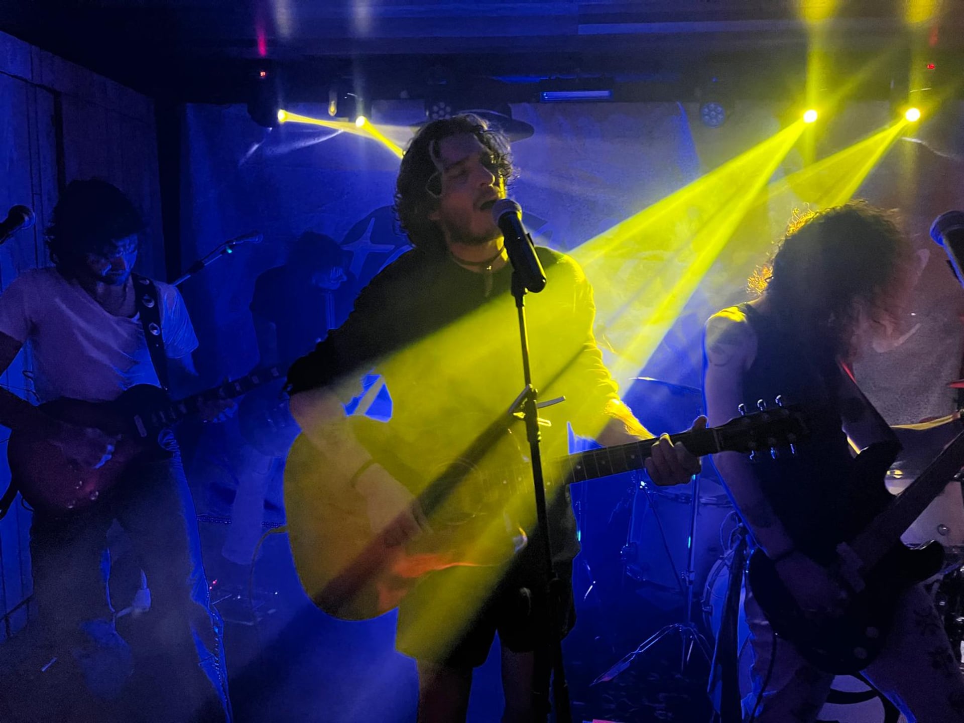 Ultraligera y el poderoso directo de la banda que llenará 2025 - AS.com