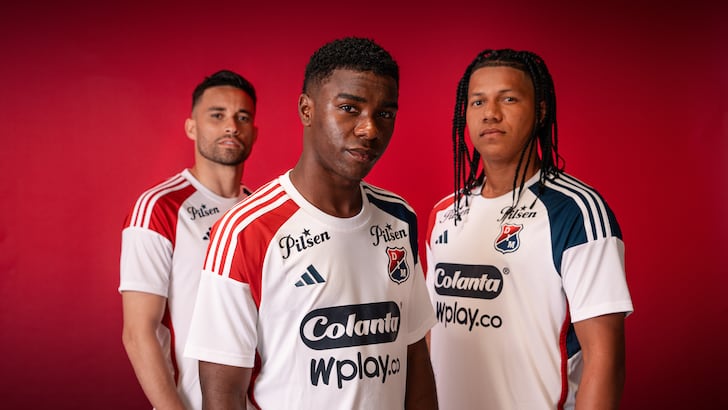 En imágenes: nueva camiseta alternativa del DIM - AS Colombia