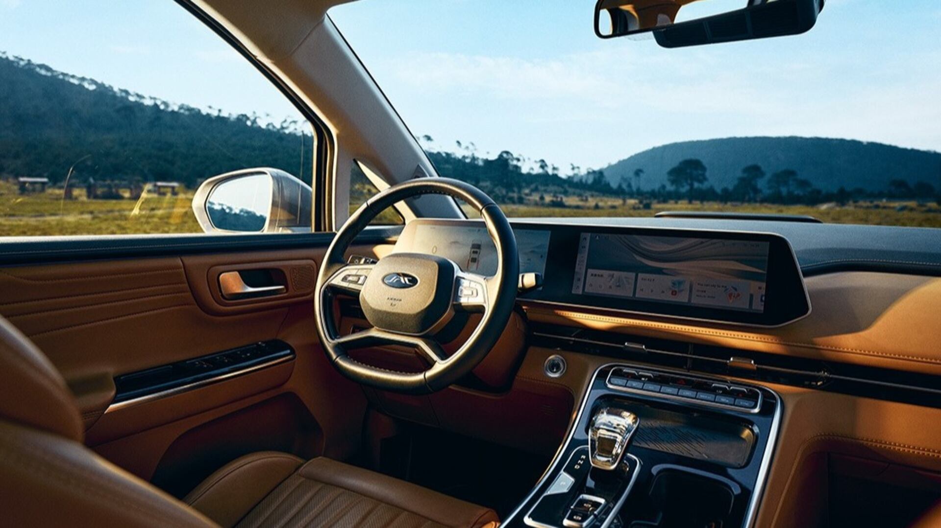 JAC Traveler 2026 en México: Precio y opinión de la minivan híbrida ...