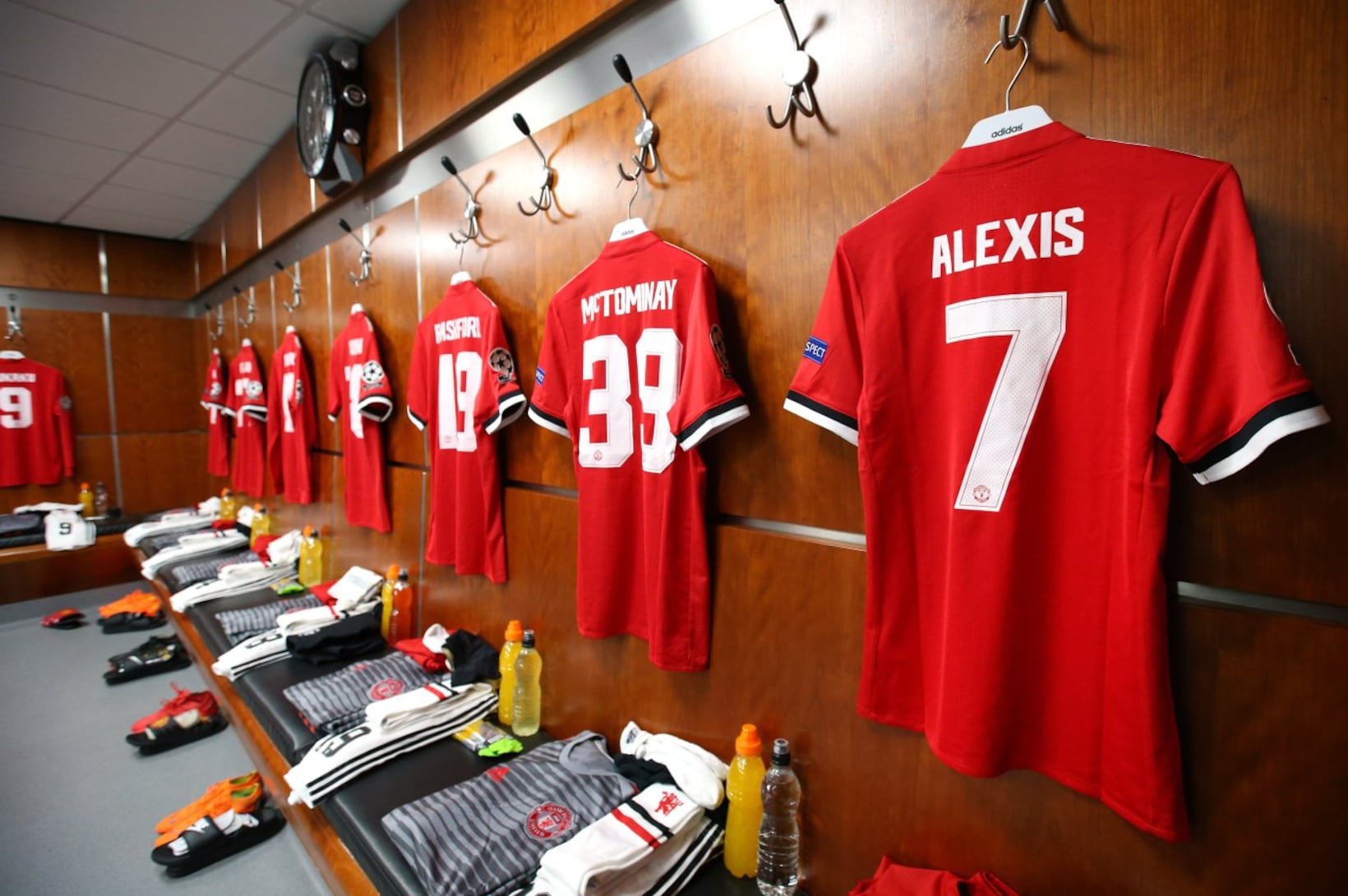 Inside the world's most stunning football changing rooms - AS USA