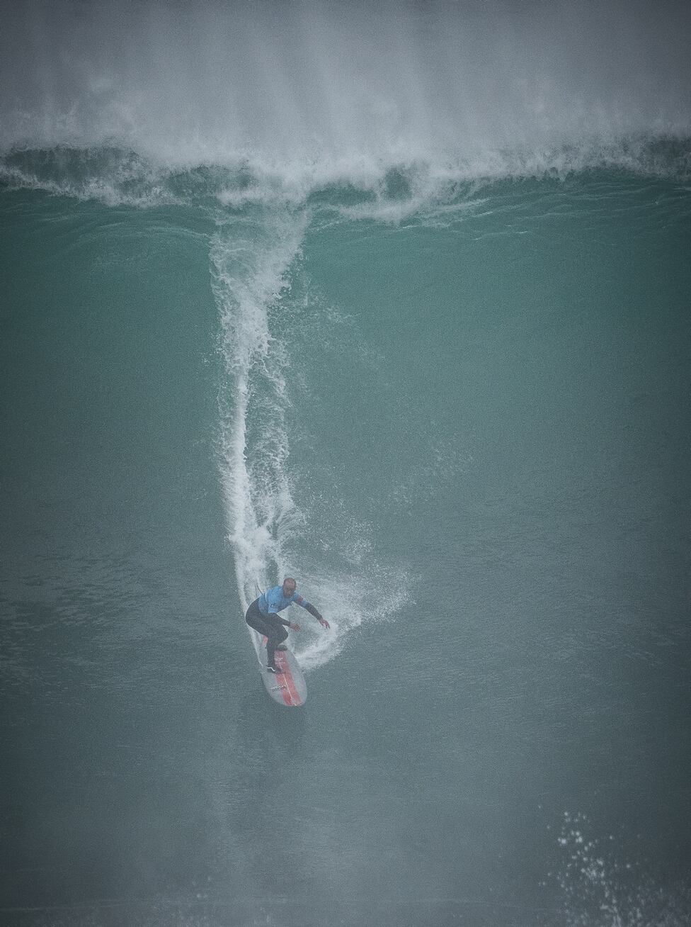 La Vaca Gigante: la espectacularidad del surf en Cantabria - AS.com