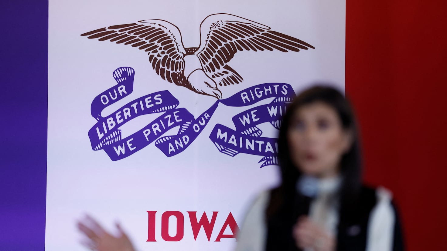 Are The Republicans And Democrats Both Holding Caucuses In Iowa As Usa