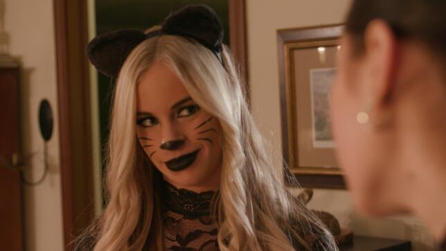 Tráiler de ‘Byte’, la película de terror en la que una app convierte en hombre lobo a las ...