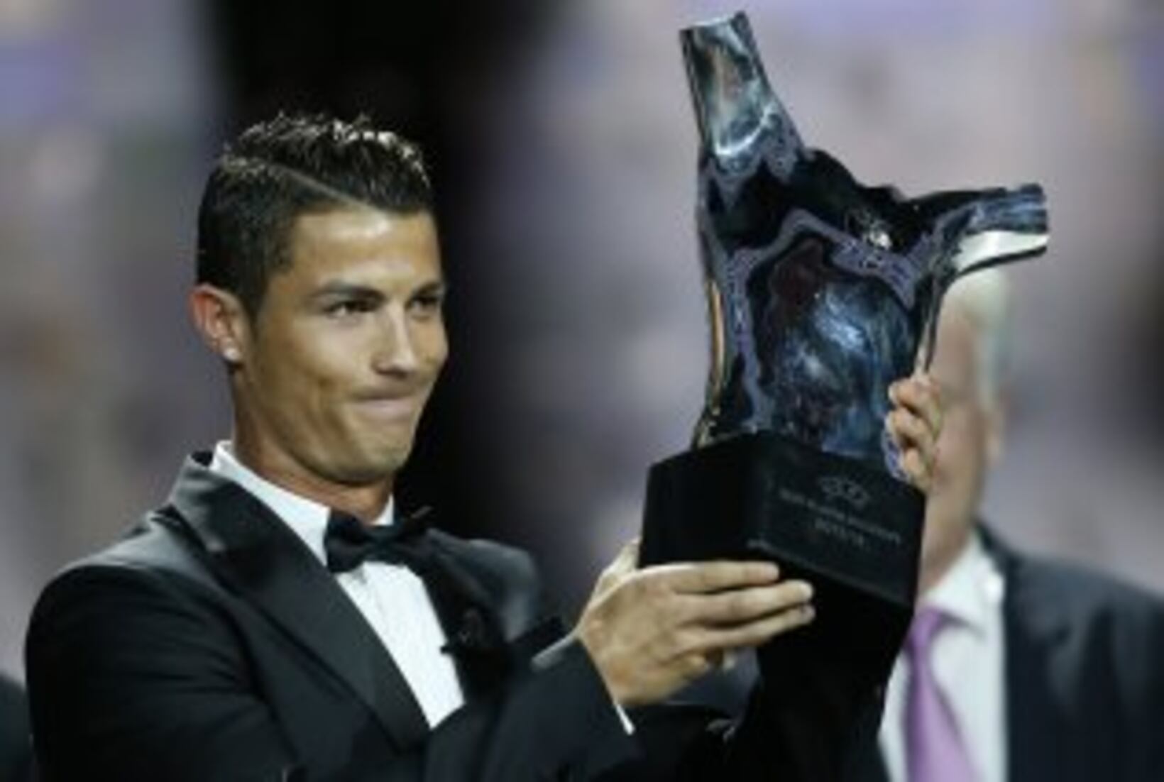 Real Madrid: Descubre todos los trofeos de Cristiano Ronaldo Descubre ...
