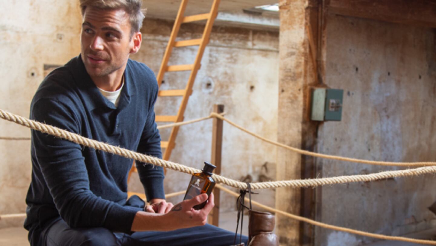 Esta fragancia para hombre huele como un perfume caro, dura mucho y ...