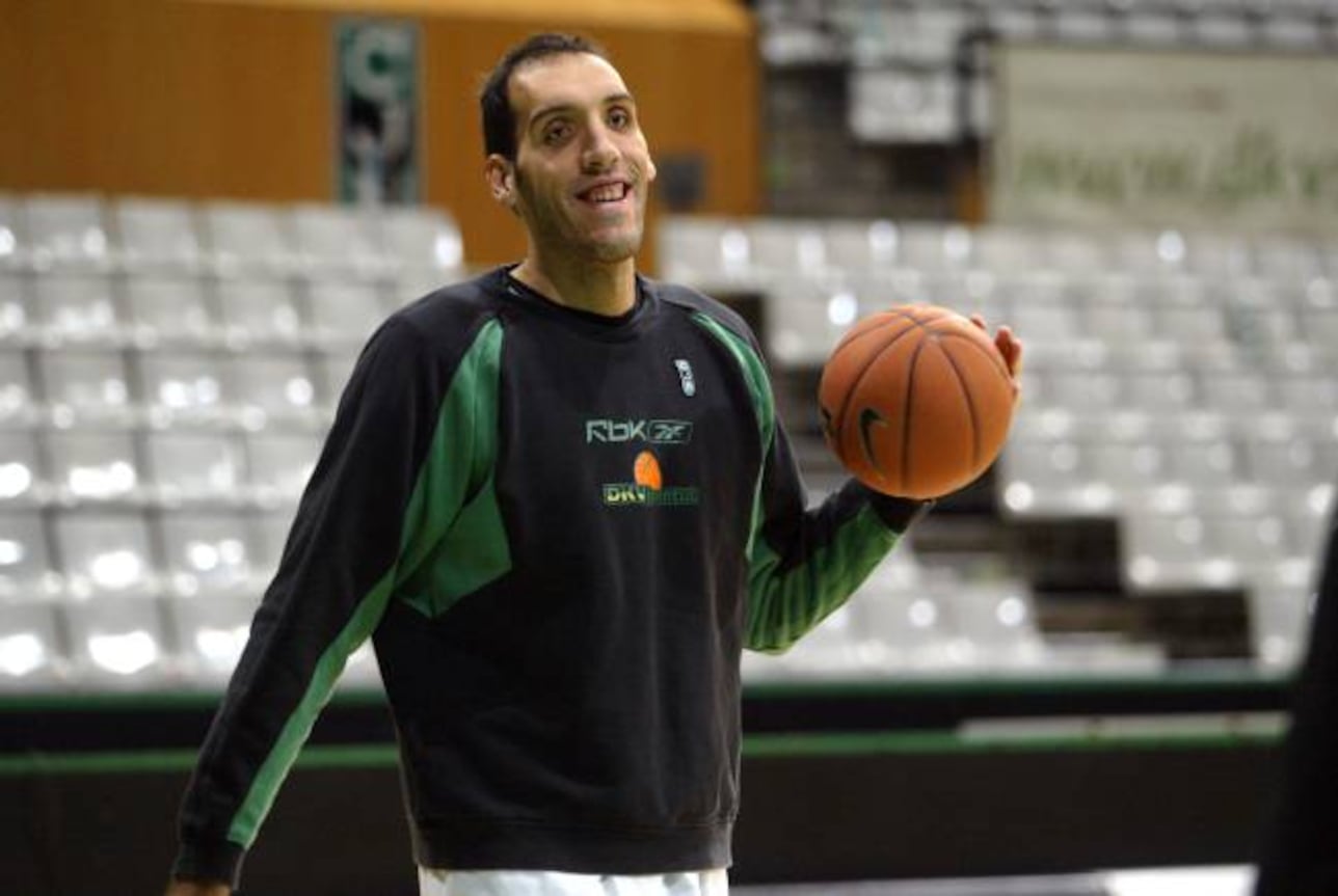 ¿Qué fue de Roberto Dueñas? El gigante al que eligieron los Bulls de ...