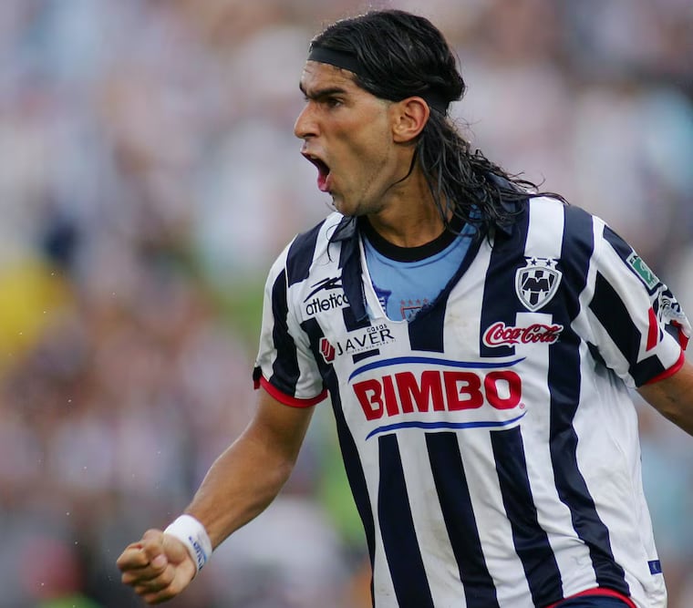 De Luis Hernández al ‘Loco’ Abreu: Los jugadores que vistieron las camisetas de Tigres y Rayados ...