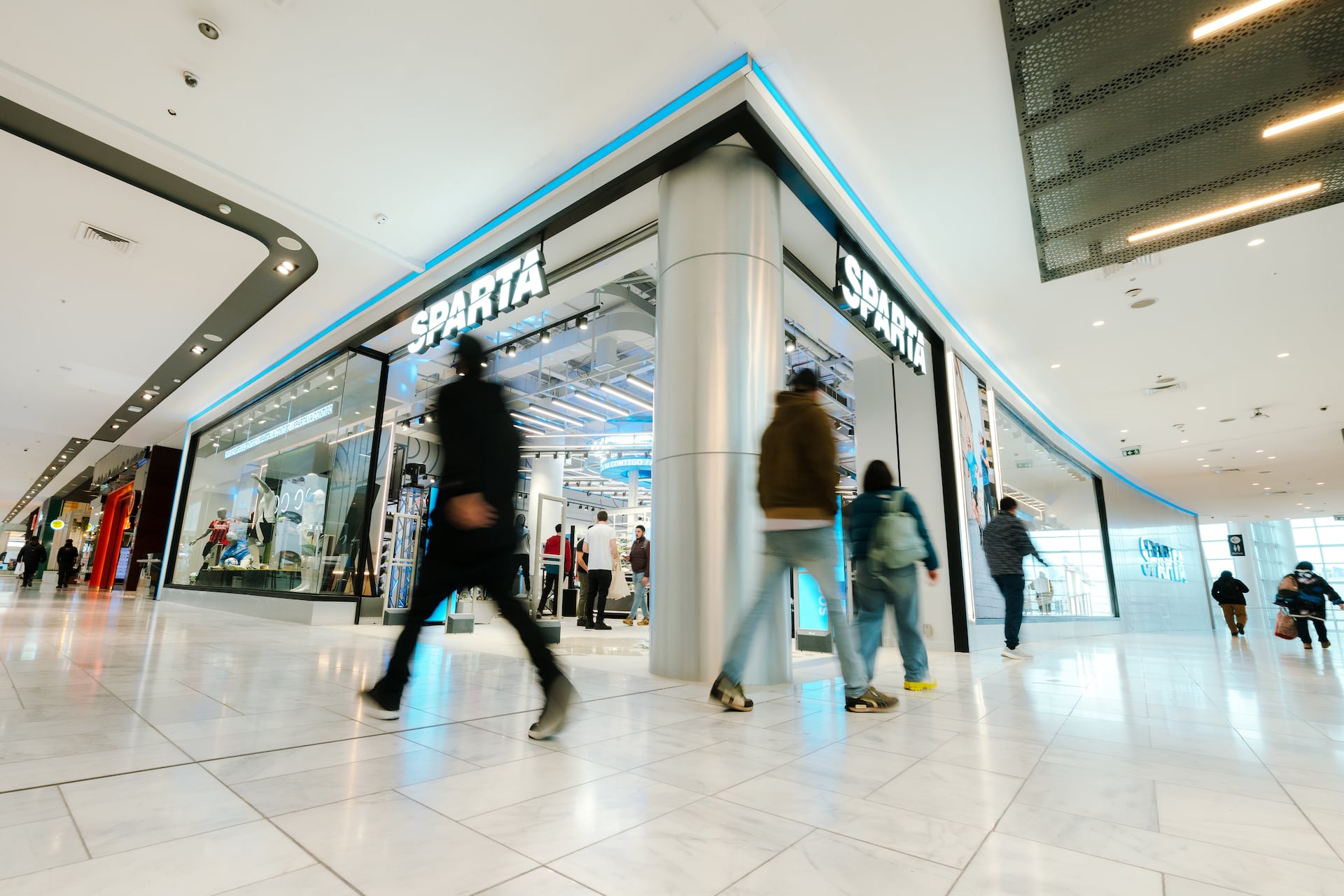 SPARTA hace historia e inaugura su primera flagship store en Chile: “Es ...