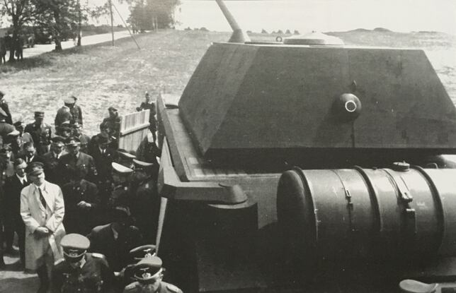 Así era el Maus, el monstruoso tanque de la Alemania nazi más grande y ...