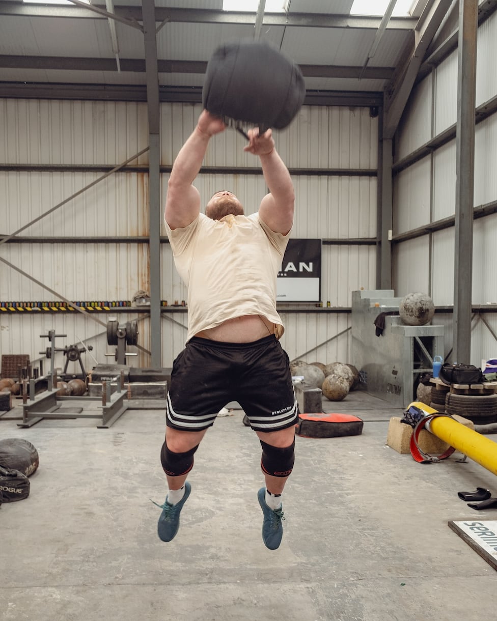 Así es Tom Stoltman, el hombre más fuerte del mundo - AS.com