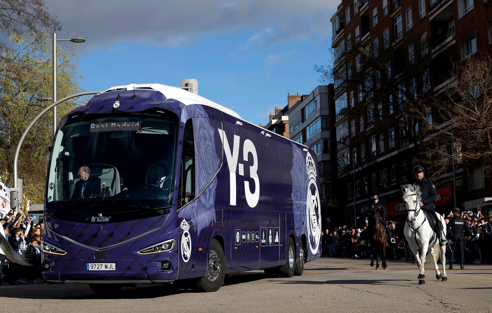 Así es el nuevo autobús del Real Madrid - AS.com