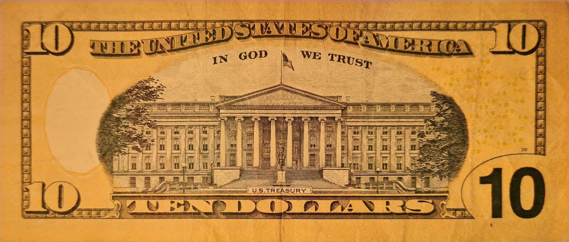 What building is on the back of the 10 dollar bill? - AS USA