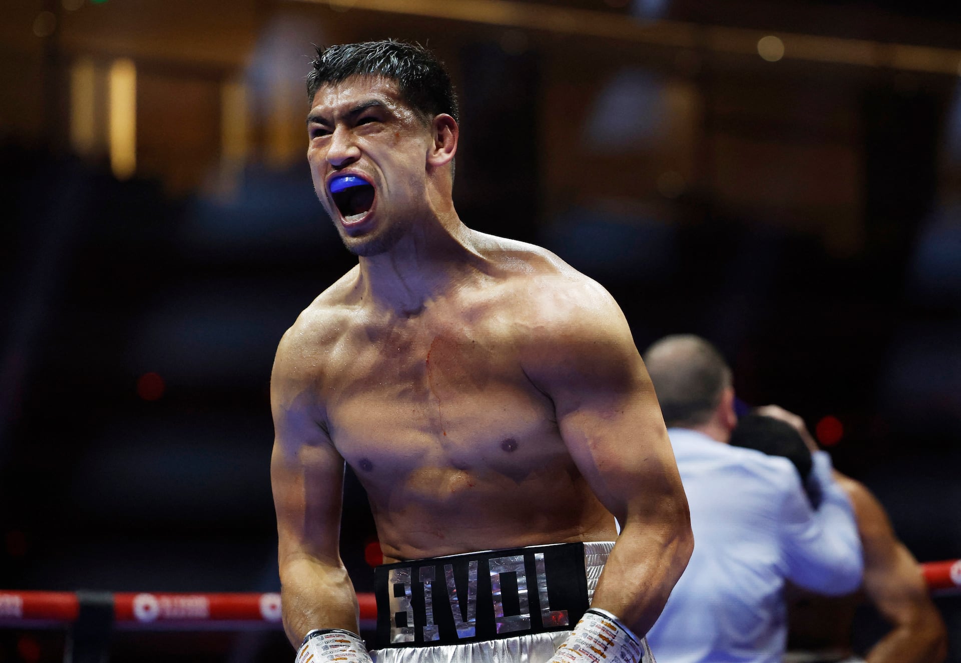 Bivol apunta al ‘Canelo’ y a la élite del boxeo - AS México