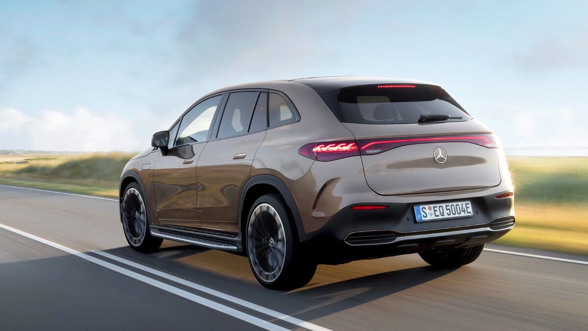 Mercedes - Benz EQE SUV: una camioneta eléctrica con mucho poder y ...