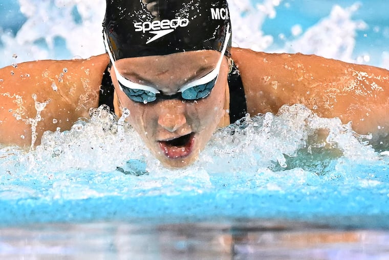 Jugadora 380 desnuda women with Amazonian features with