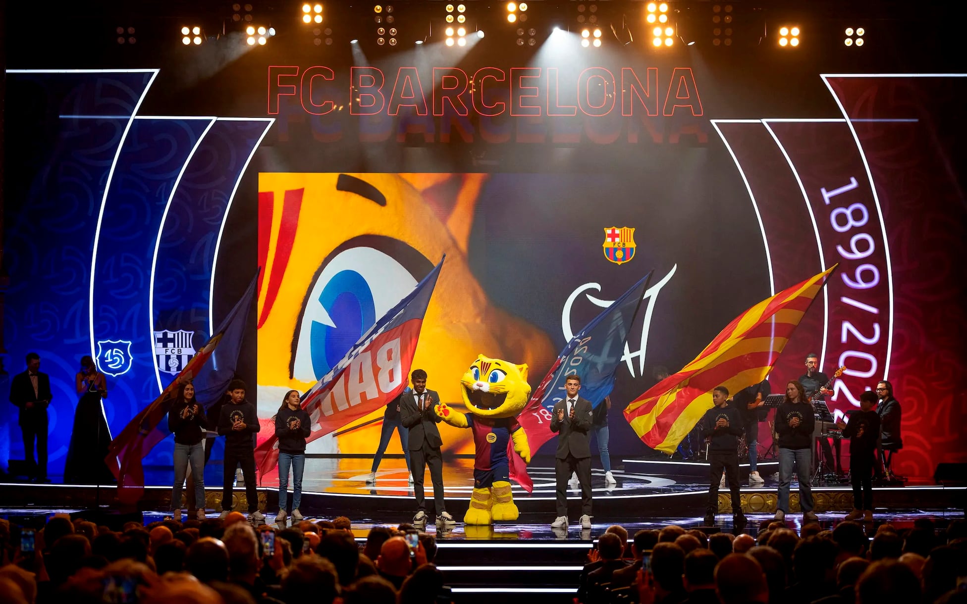 Conoce a Cat, la nueva mascota del Barcelona - AS.com