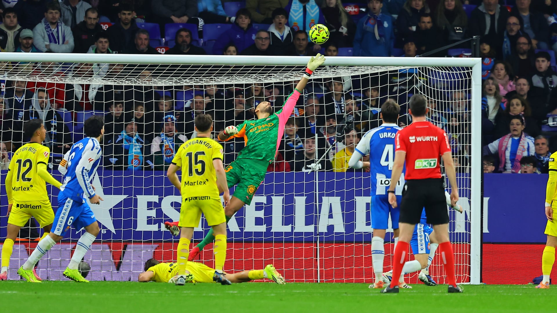 Gazzaniga ya ‘compite’ con Ter Stegen - AS.com