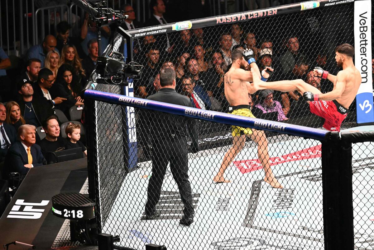 UFC White House UFC at the White House: Donald Trump and Dana White ...