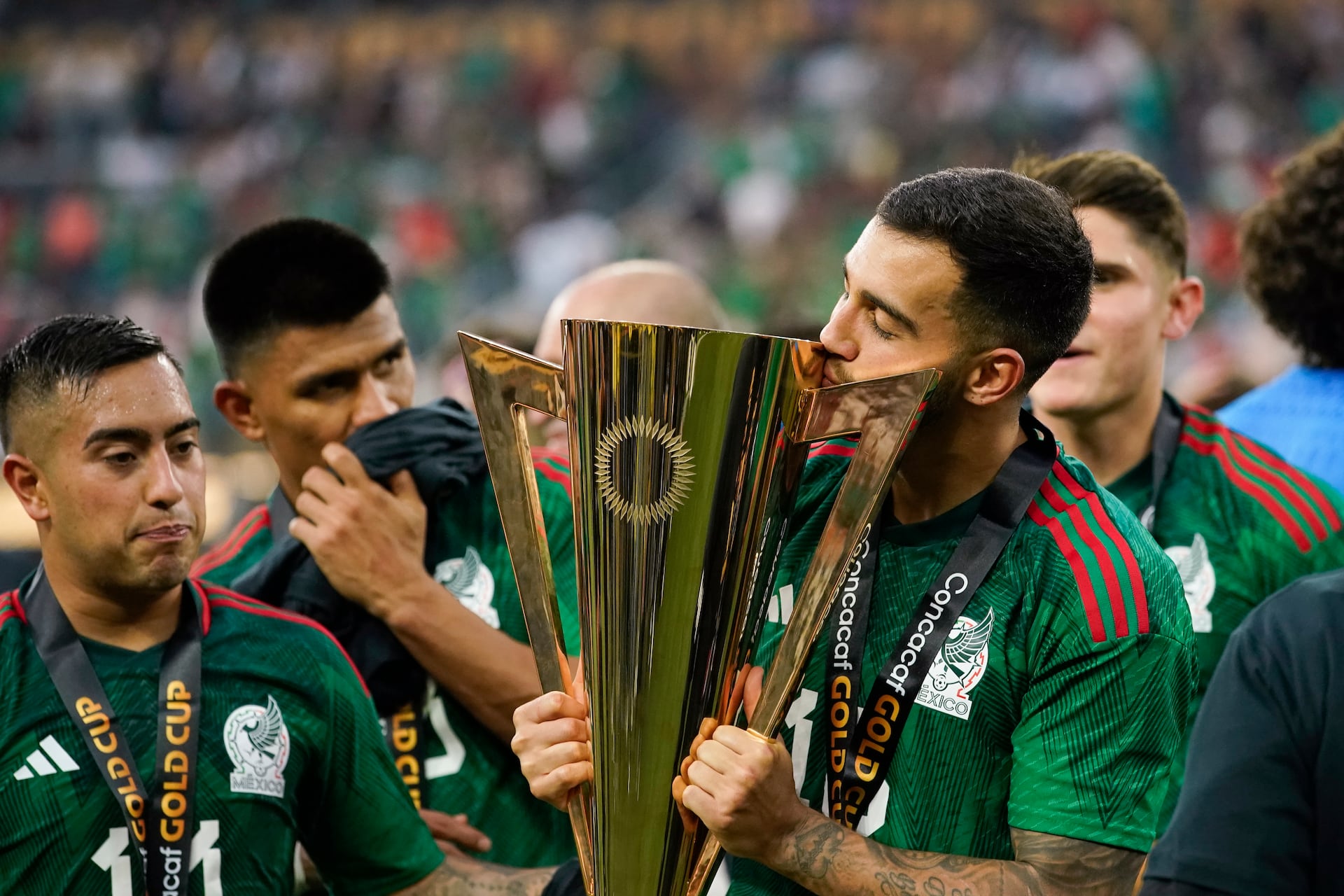 Luis Chávez officially gets European move: player leaves Pachuca and ...