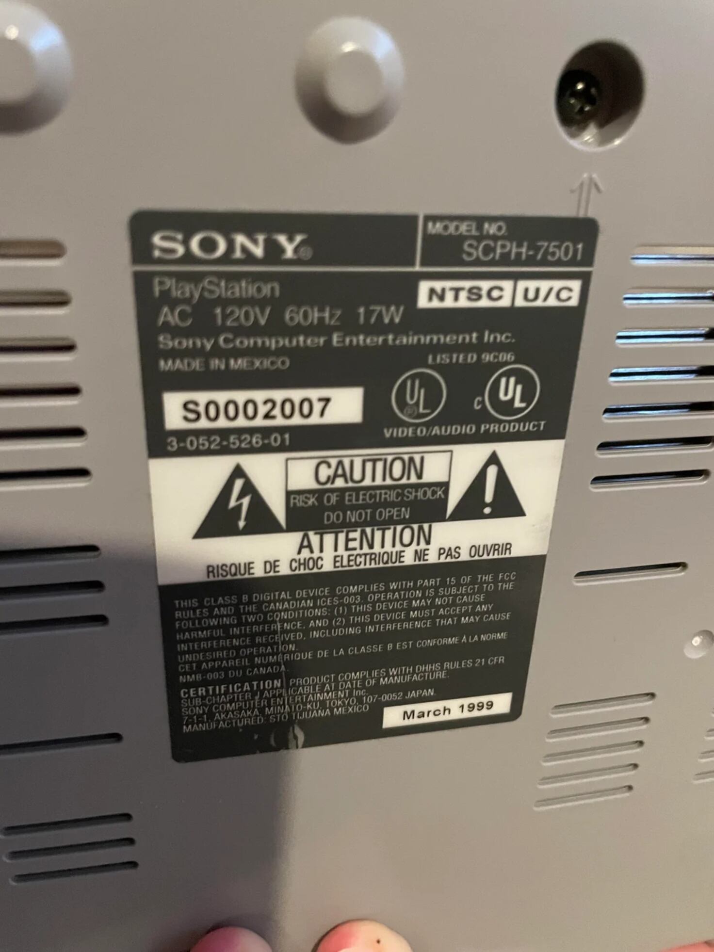 Un jugador recibe una mítica consola de su abuelo y la duda que lanza a ...